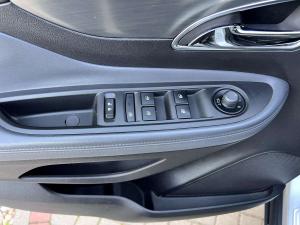 Pelēks Opel Mokka 2014 Druskininkai, ar dzinēja tilpumu 1.69 L un nobraukumu 227 tūkst. km par 5990 €, foto 27 vietnē AUTOMOTO.COM.LV