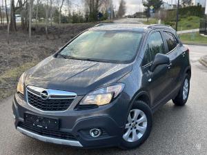 Pelēks Opel Mokka 2015 Alīta, ar dzinēja tilpumu 1.36 L un nobraukumu 221 tūkst. km par 6980 €, foto  vietnē AUTOMOTO.COM.LV