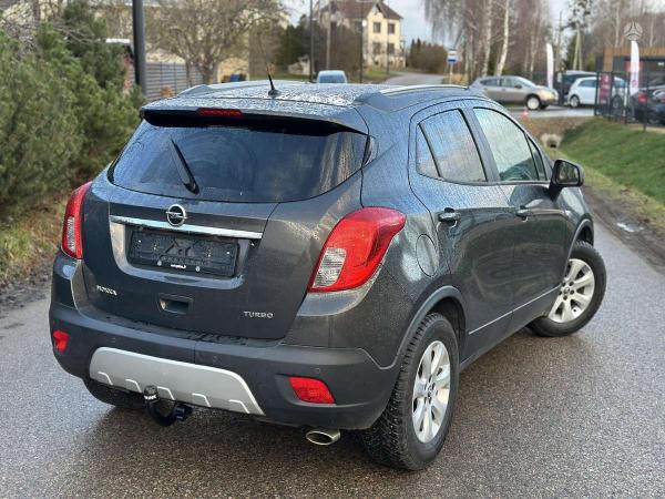 Pelēks Opel Mokka 2015 Alīta, ar dzinēja tilpumu 1.36 L un nobraukumu 221 tūkst. km par 6980 €, foto 4 vietnē AUTOMOTO.COM.LV