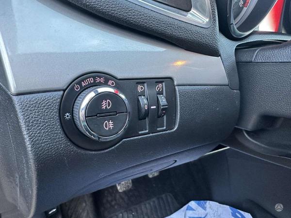 Pelēks Opel Mokka 2015 Alīta, ar dzinēja tilpumu 1.36 L un nobraukumu 221 tūkst. km par 6980 €, foto 11 vietnē AUTOMOTO.COM.LV