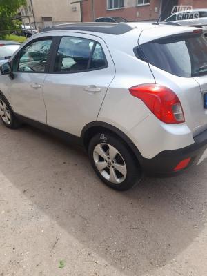 Grey Opel Mokka 2015 in Radviliskis, with an engine capacity of 1.70 L and mileage of 177 thousand km for 6500 €, photo 3 on AUTOMOTO.COM.LV