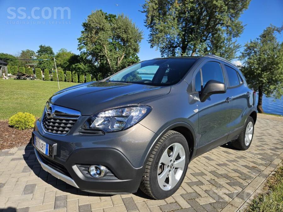 Grey Opel Mokka 2015 in Ogre, with an engine capacity of 1.40 L and mileage of 125 thousand km for 8200 €, photo 1 on AUTOMOTO.COM.LV