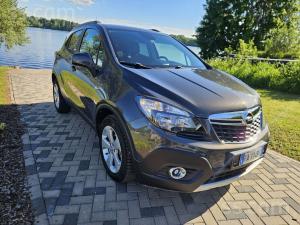 Grey Opel Mokka 2015 in Ogre, with an engine capacity of 1.40 L and mileage of 125 thousand km for 8200 €, photo 3 on AUTOMOTO.COM.LV