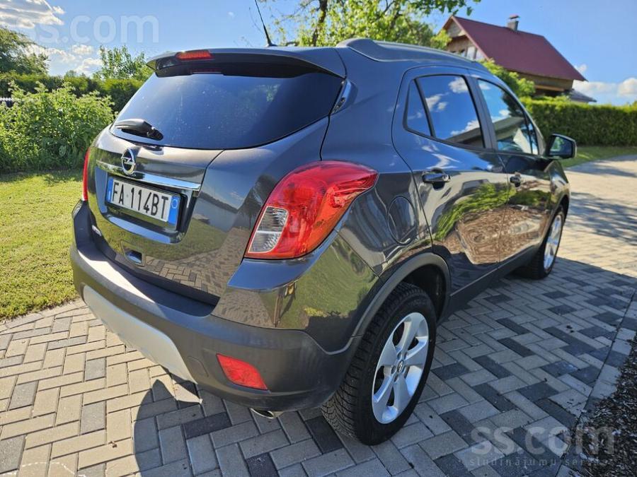 Grey Opel Mokka 2015 in Ogre, with an engine capacity of 1.40 L and mileage of 125 thousand km for 8200 €, photo 4 on AUTOMOTO.COM.LV