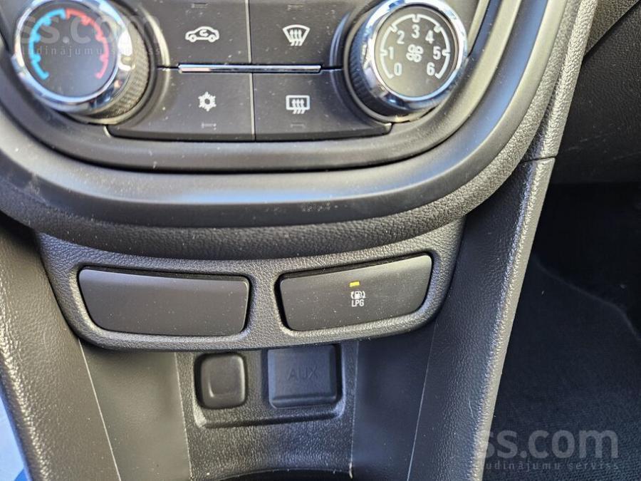 Grey Opel Mokka 2015 in Ogre, with an engine capacity of 1.40 L and mileage of 125 thousand km for 8200 €, photo 12 on AUTOMOTO.COM.LV