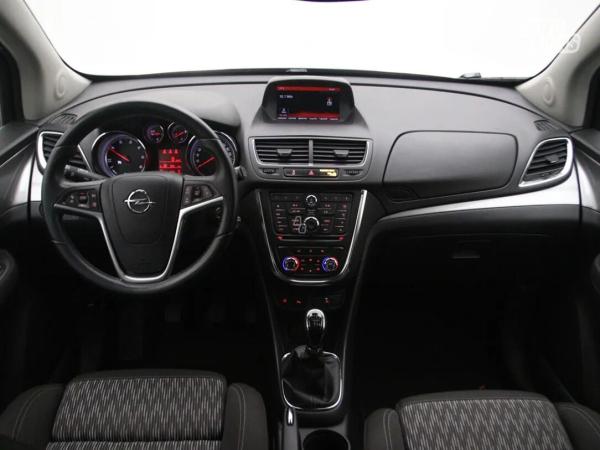 Grey Opel Mokka 2015 in Vilnius, with an engine capacity of 1.60 L and mileage of 171 thousand km for 9299 €, photo 2 on AUTOMOTO.COM.LV