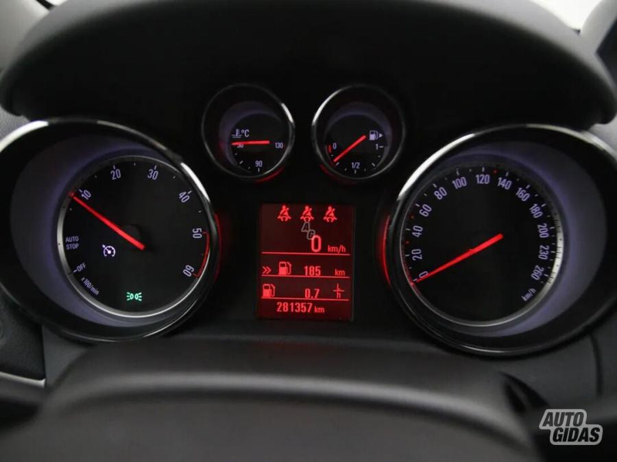 Grey Opel Mokka 2015 in Vilnius, with an engine capacity of 1.60 L and mileage of 281 thousand km for 6699 €, photo 20 on AUTOMOTO.COM.LV
