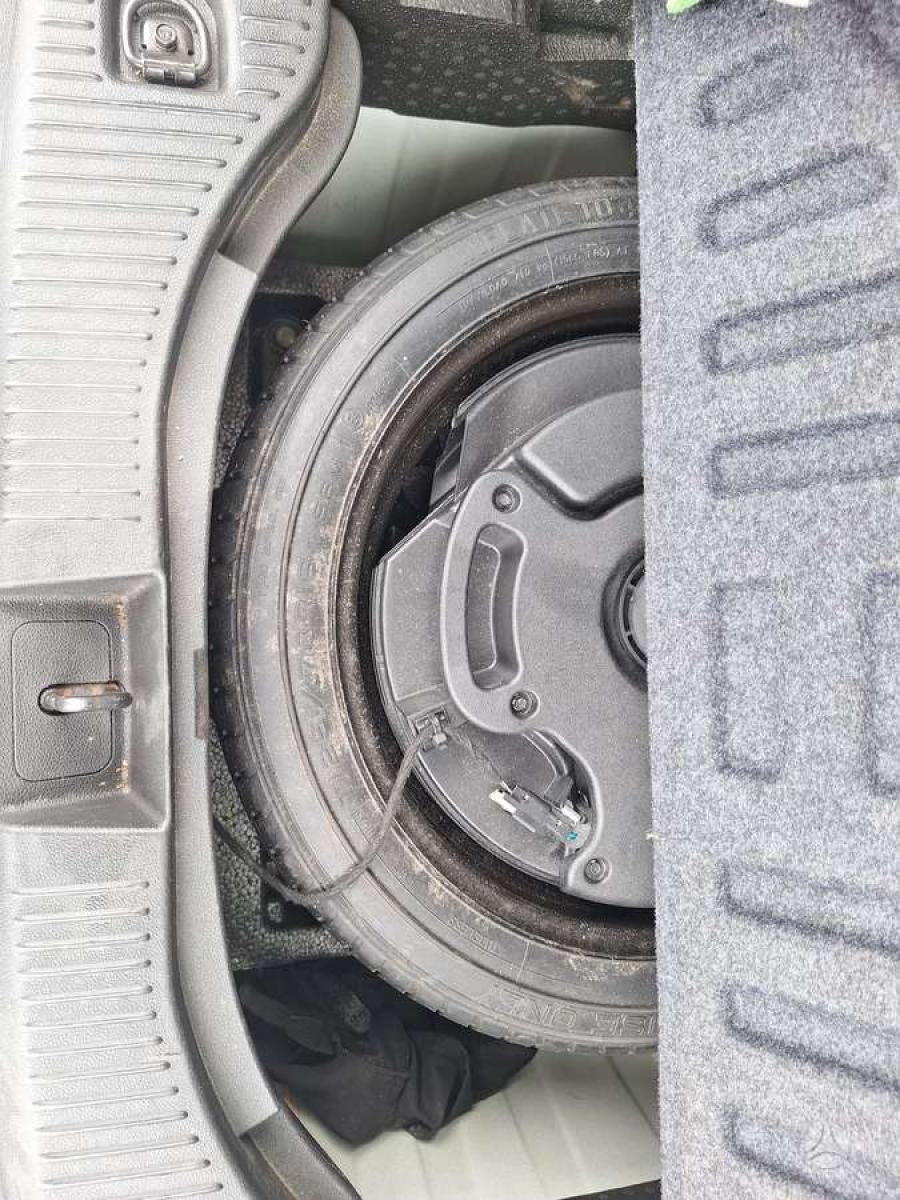 Pelēks Opel Mokka 2015 Marijampole, ar dzinēja tilpumu 1.60 L un nobraukumu 20 tūkst. km par 6300 €, foto 12 vietnē AUTOMOTO.COM.LV