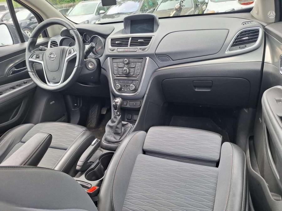 Pelēks Opel Mokka 2015 Marijampole, ar dzinēja tilpumu 1.60 L un nobraukumu 20 tūkst. km par 6300 €, foto 14 vietnē AUTOMOTO.COM.LV