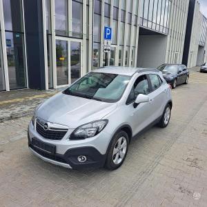 Grey Opel Mokka 2015 in Vilnius, with an engine capacity of 1.69 L and mileage of 189 thousand km for 5550 €, photo 3 on AUTOMOTO.COM.LV