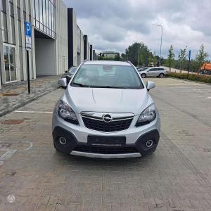 Grey Opel Mokka 2015 in Vilnius, with an engine capacity of 1.69 L and mileage of 189 thousand km for 5550 €, photo 4 on AUTOMOTO.COM.LV