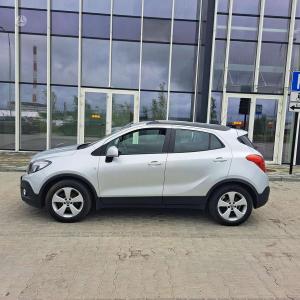 Grey Opel Mokka 2015 in Vilnius, with an engine capacity of 1.69 L and mileage of 189 thousand km for 5550 €, photo 6 on AUTOMOTO.COM.LV