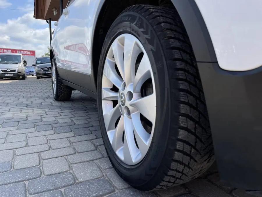 Grey Opel Mokka 2015 in Talsi, with an engine capacity of 1.70 L and mileage of 206 thousand km for 6990 €, photo 10 on AUTOMOTO.COM.LV