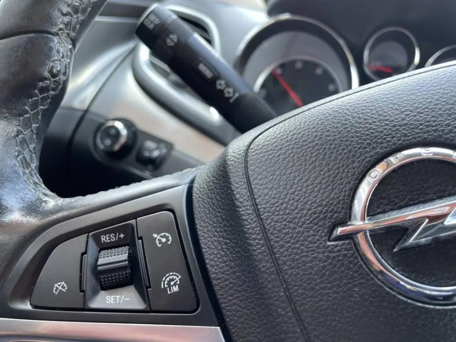 Grey Opel Mokka 2015 in Talsi, with an engine capacity of 1.70 L and mileage of 206 thousand km for 6990 €, photo 13 on AUTOMOTO.COM.LV