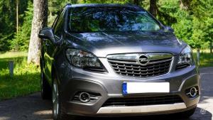 Серый Опель Mokka 2015 в Вильнюс, объемом двигателя 1.36 л и пробегом 94 тыс. км за 8000 €, фото 3 на AUTOMOTO.COM.LV
