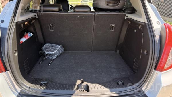 Pelēks Opel Mokka 2015 Rīga, ar dzinēja tilpumu 1.60 L un nobraukumu 224 tūkst. km par 7600 €, foto 7 vietnē AUTOMOTO.COM.LV