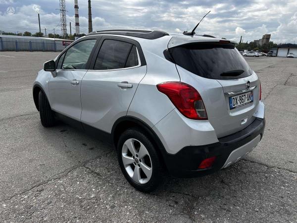 Серый Опель Mokka 2015 в Паневежис, объемом двигателя 1.60 л и пробегом 200 тыс. км за 6300 €, фото 4 на AUTOMOTO.COM.LV