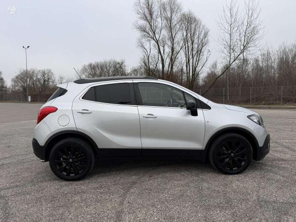 Grey Opel Mokka 2016 in Marijampole, with an engine capacity of 1.60 L and mileage of 192 thousand km for 5950 €, photo 4 on AUTOMOTO.COM.LV