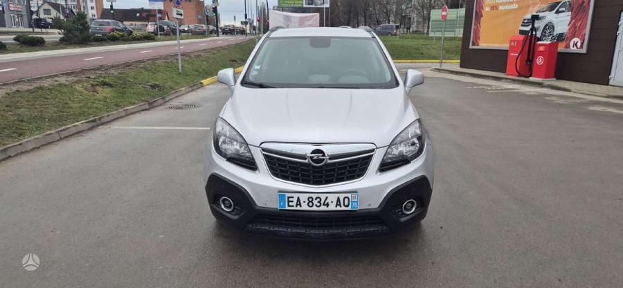 Grey Opel Mokka 2016 in Taurage, with an engine capacity of 1.36 L and mileage of 139 thousand km for 6700 €, photo 2 on AUTOMOTO.COM.LV