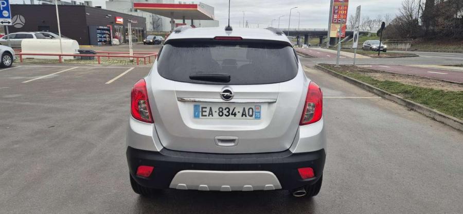 Grey Opel Mokka 2016 in Taurage, with an engine capacity of 1.36 L and mileage of 139 thousand km for 6700 €, photo 6 on AUTOMOTO.COM.LV