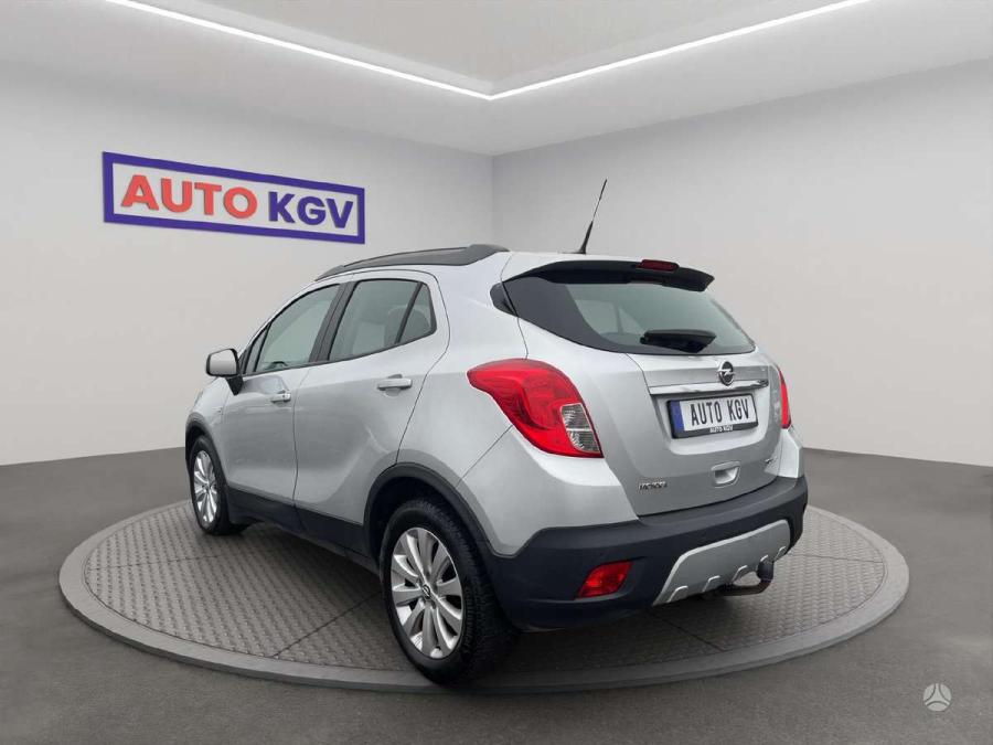 Grey Opel Mokka 2016 in Vilnius, with an engine capacity of 1.40 L and mileage of 79 thousand km for 7799 €, photo 3 on AUTOMOTO.COM.LV