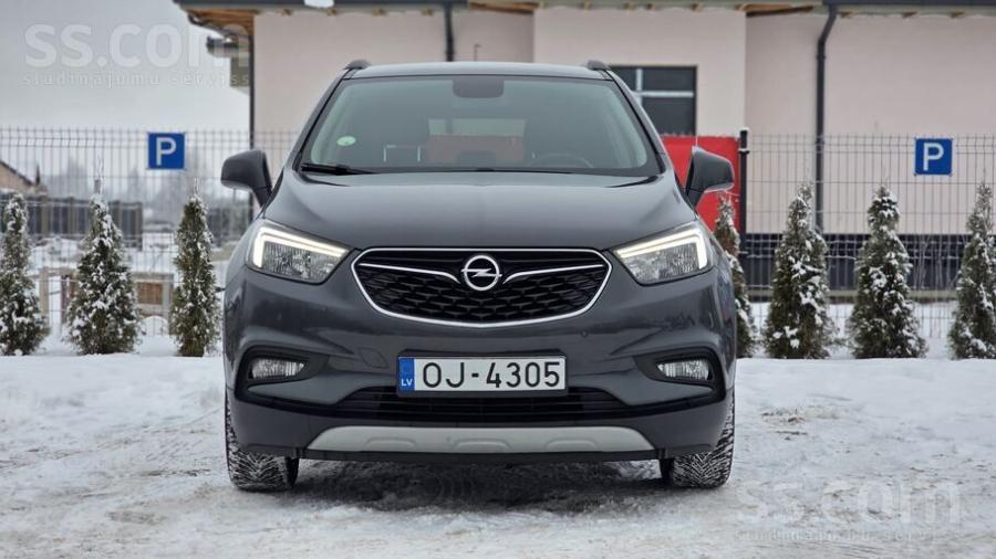 Grey Opel Mokka 2016 in Jelgava, with an engine capacity of 1.60 L and mileage of 0 thousand km for 10350 €, photo 2 on AUTOMOTO.COM.LV