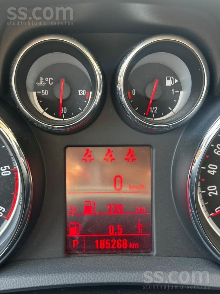 Pelēks Opel Mokka 2016 Valmiera, ar dzinēja tilpumu 1.60 L un nobraukumu 185 tūkst. km par 8950 €, foto 14 vietnē AUTOMOTO.COM.LV