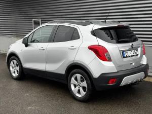 Pelēks Opel Mokka 2016 Rīga, ar dzinēja tilpumu 1.60 L un nobraukumu 124 tūkst. km par 7300 €, foto 4 vietnē AUTOMOTO.COM.LV