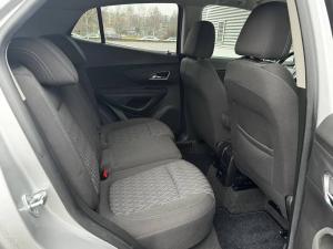 Pelēks Opel Mokka 2016 Rīga, ar dzinēja tilpumu 1.60 L un nobraukumu 124 tūkst. km par 7300 €, foto 12 vietnē AUTOMOTO.COM.LV