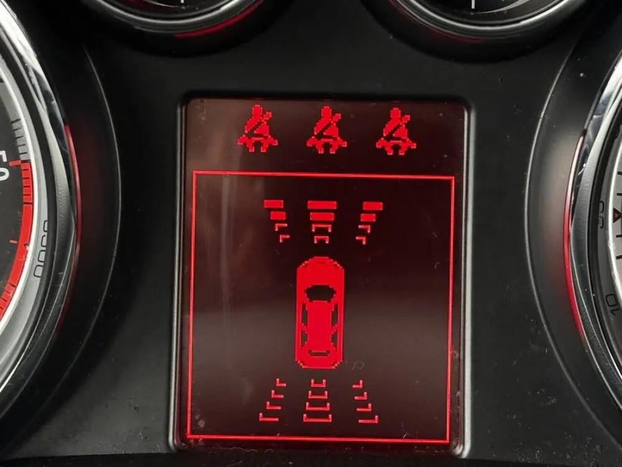 Pelēks Opel Mokka 2016 Rīga, ar dzinēja tilpumu 1.60 L un nobraukumu 124 tūkst. km par 7300 €, foto 20 vietnē AUTOMOTO.COM.LV