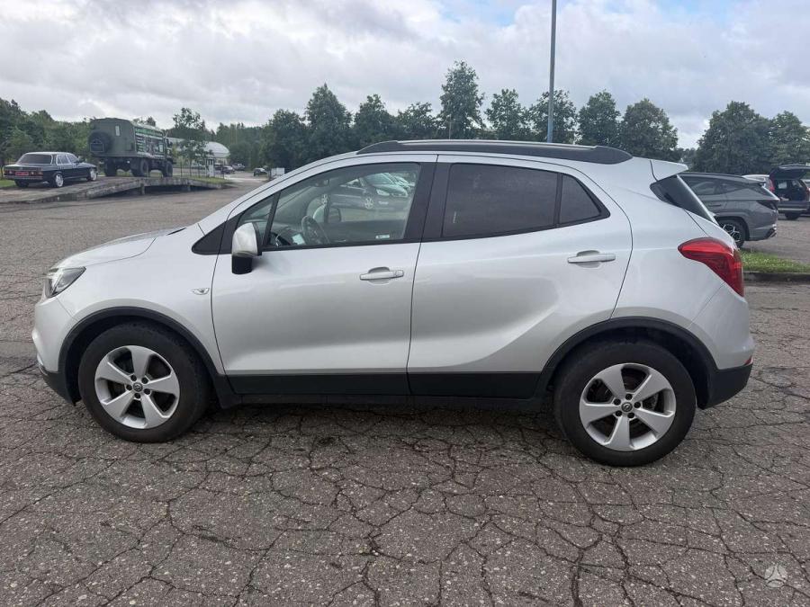 Grey Opel Mokka 2016 in Plunge, with an engine capacity of 1.40 L and mileage of 223 thousand km for 7950 €, photo 6 on AUTOMOTO.COM.LV