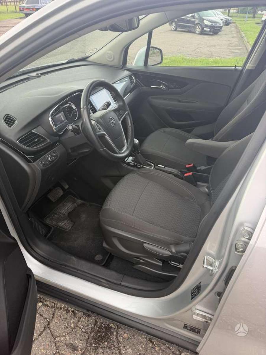 Grey Opel Mokka 2016 in Plunge, with an engine capacity of 1.40 L and mileage of 223 thousand km for 7950 €, photo 9 on AUTOMOTO.COM.LV