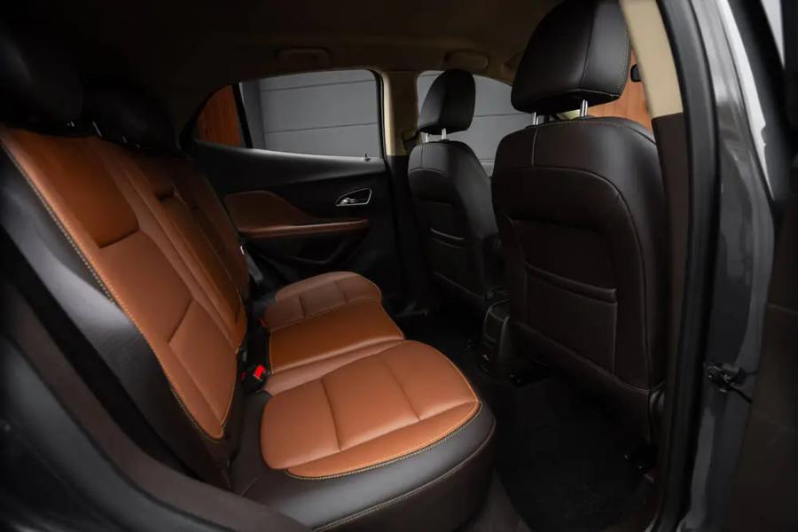 Pelēks Opel Mokka 2016 Jelgava, ar dzinēja tilpumu 1.60 L un nobraukumu 80 tūkst. km par 9950 €, foto 25 vietnē AUTOMOTO.COM.LV