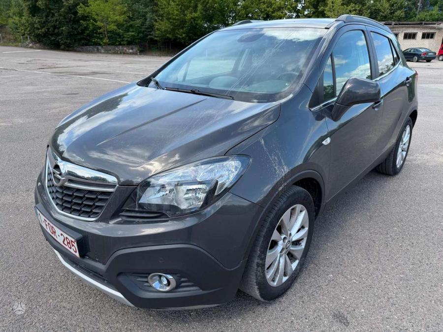 Grey Opel Mokka 2016 in Raseiniai, with an engine capacity of 1.69 L and mileage of 226 thousand km for 5900 €, photo 1 on AUTOMOTO.COM.LV