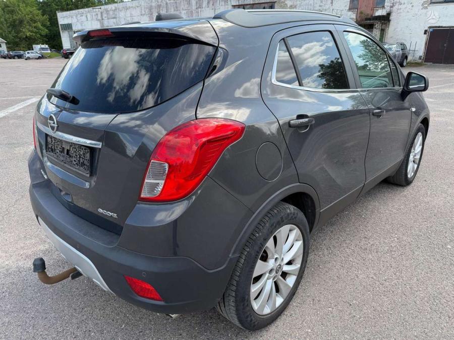 Grey Opel Mokka 2016 in Raseiniai, with an engine capacity of 1.69 L and mileage of 226 thousand km for 5900 €, photo 6 on AUTOMOTO.COM.LV