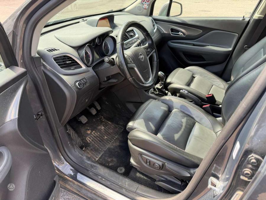 Grey Opel Mokka 2016 in Raseiniai, with an engine capacity of 1.69 L and mileage of 226 thousand km for 5900 €, photo 10 on AUTOMOTO.COM.LV