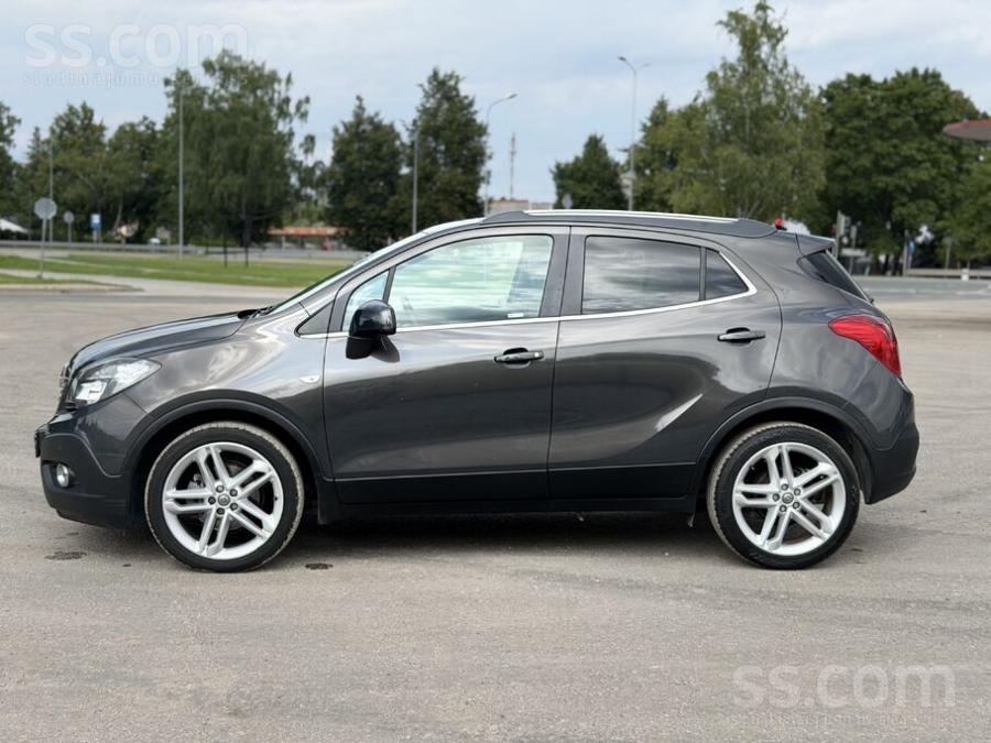 Grey Opel Mokka 2016 in Ogre, with an engine capacity of 1.60 L and mileage of 212 thousand km for 7590 €, photo 6 on AUTOMOTO.COM.LV