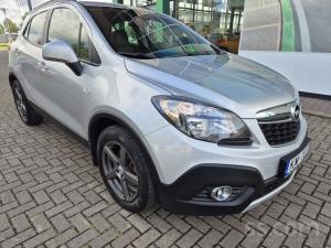 Серый Опель Mokka 2016 в Лиепая, объемом двигателя 1.60 л и пробегом 124 тыс. км за 4590 €, фото 4 на AUTOMOTO.COM.LV
