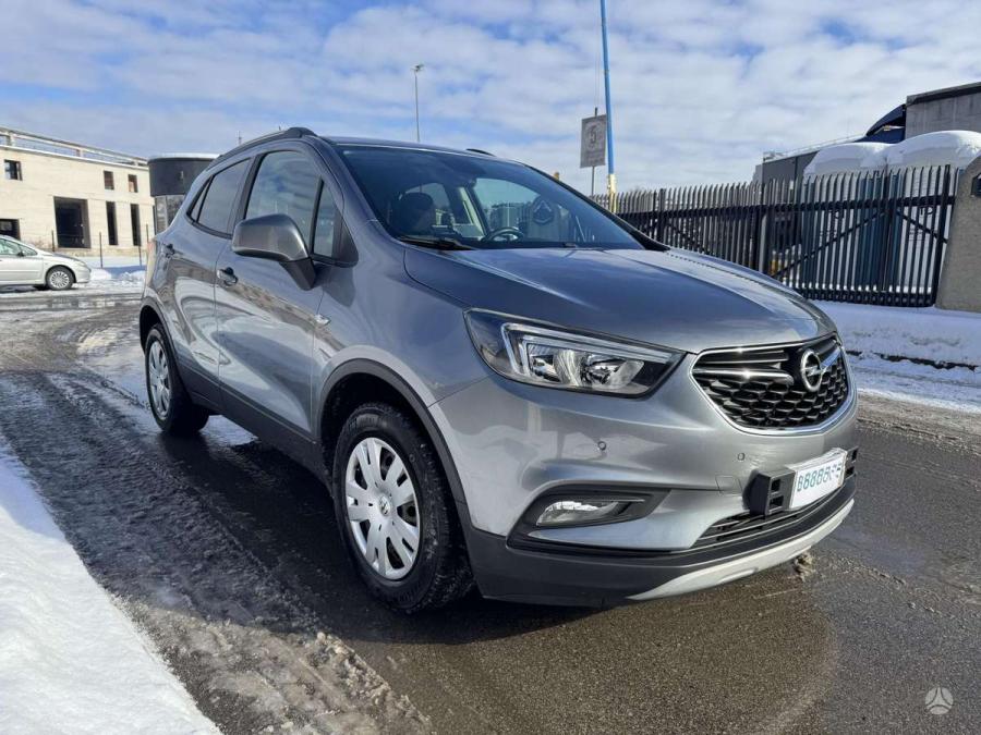 Grey Opel Mokka 2017 in Kaunas, with an engine capacity of 1.60 L and mileage of 132 thousand km for 7200 €, photo 2 on AUTOMOTO.COM.LV