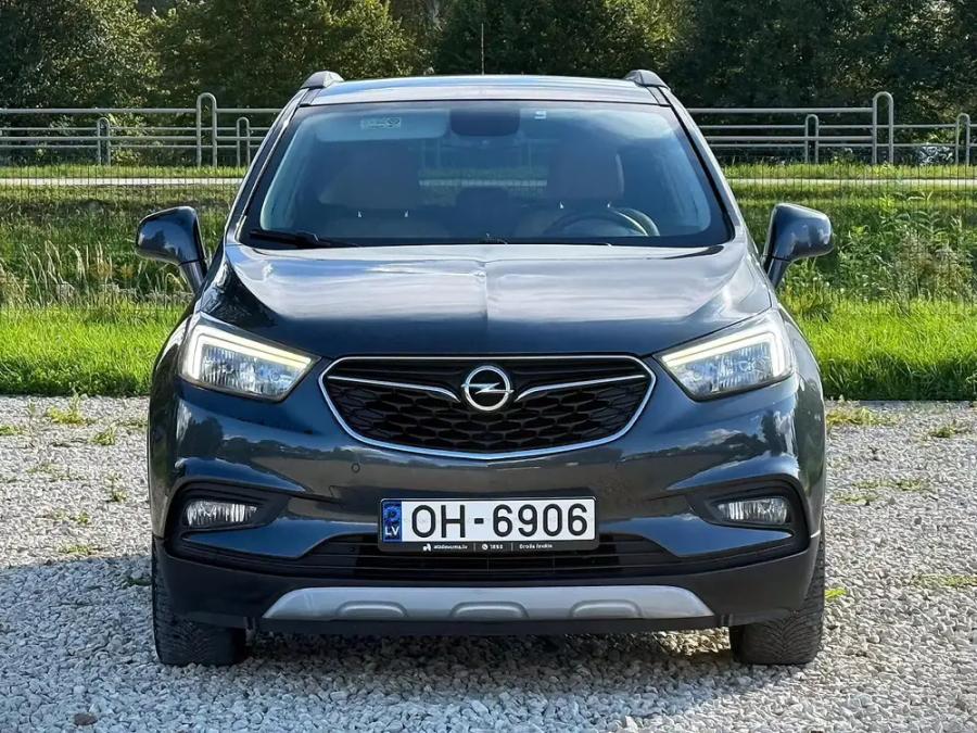 Grey Opel Mokka 2017 in Jelgava, with an engine capacity of 1.60 L and mileage of 192 thousand km for 10700 €, photo 3 on AUTOMOTO.COM.LV