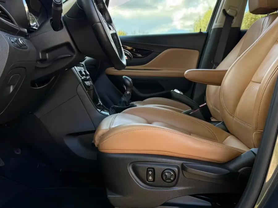 Grey Opel Mokka 2017 in Jelgava, with an engine capacity of 1.60 L and mileage of 192 thousand km for 10700 €, photo 8 on AUTOMOTO.COM.LV