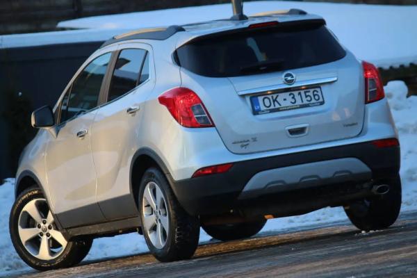 Pelēks Opel Mokka 2017 Rīga, ar dzinēja tilpumu 1.40 L un nobraukumu 84 tūkst. km par 10990 €, foto 5 vietnē AUTOMOTO.COM.LV