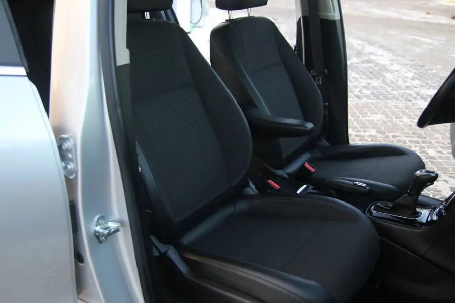 Grey Opel Mokka 2017 in Riga, with an engine capacity of 1.40 L and mileage of 84 thousand km for 10990 €, photo 16 on AUTOMOTO.COM.LV