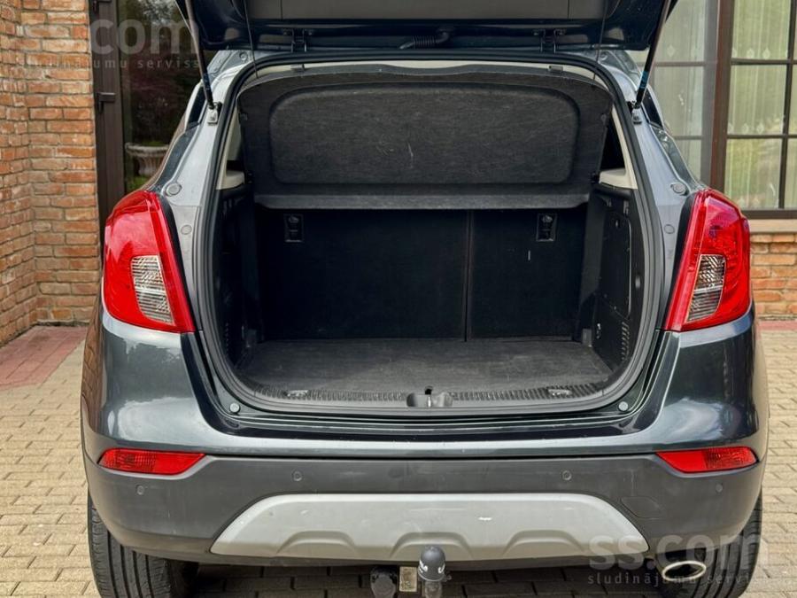 Grey Opel Mokka 2017 in Jelgava, with an engine capacity of 1.60 L and mileage of 0 thousand km for 9950 €, photo 10 on AUTOMOTO.COM.LV
