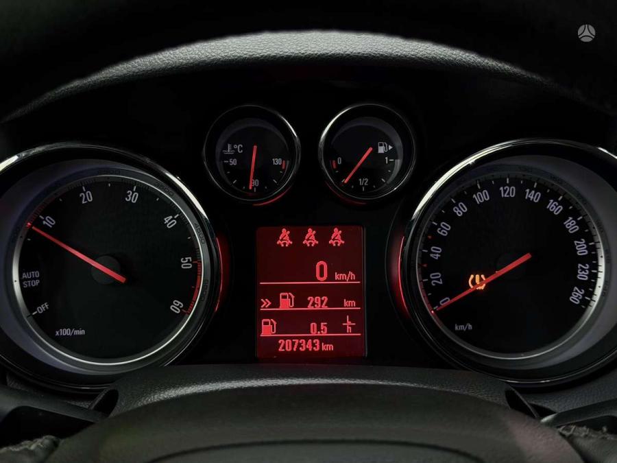 Pelēks Opel Mokka 2017 Viļņa, ar dzinēja tilpumu 1.60 L un nobraukumu 207 tūkst. km par 7200 €, foto 27 vietnē AUTOMOTO.COM.LV
