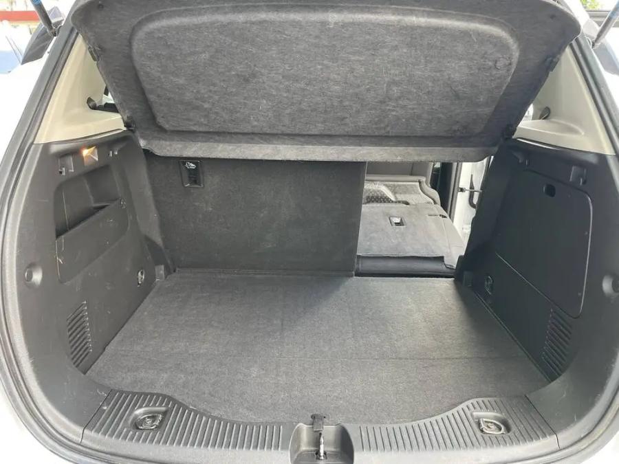 Grey Opel Mokka 2017 in Talsi, with an engine capacity of 1.60 L and mileage of 192 thousand km for 7600 €, photo 6 on AUTOMOTO.COM.LV