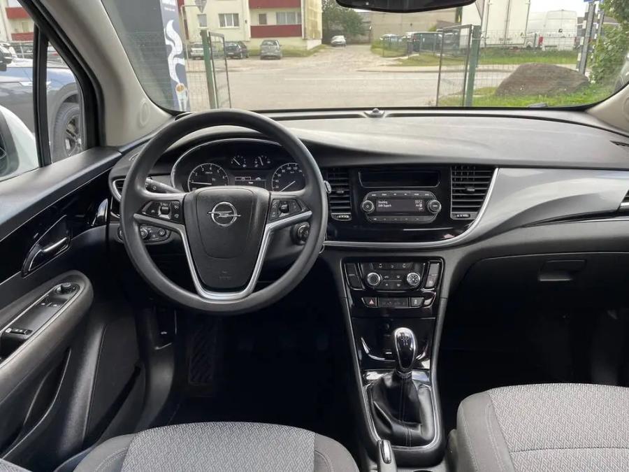 Grey Opel Mokka 2017 in Talsi, with an engine capacity of 1.60 L and mileage of 192 thousand km for 7600 €, photo 8 on AUTOMOTO.COM.LV