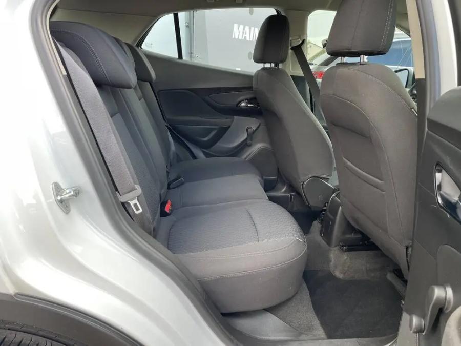 Grey Opel Mokka 2017 in Talsi, with an engine capacity of 1.60 L and mileage of 192 thousand km for 7600 €, photo 9 on AUTOMOTO.COM.LV