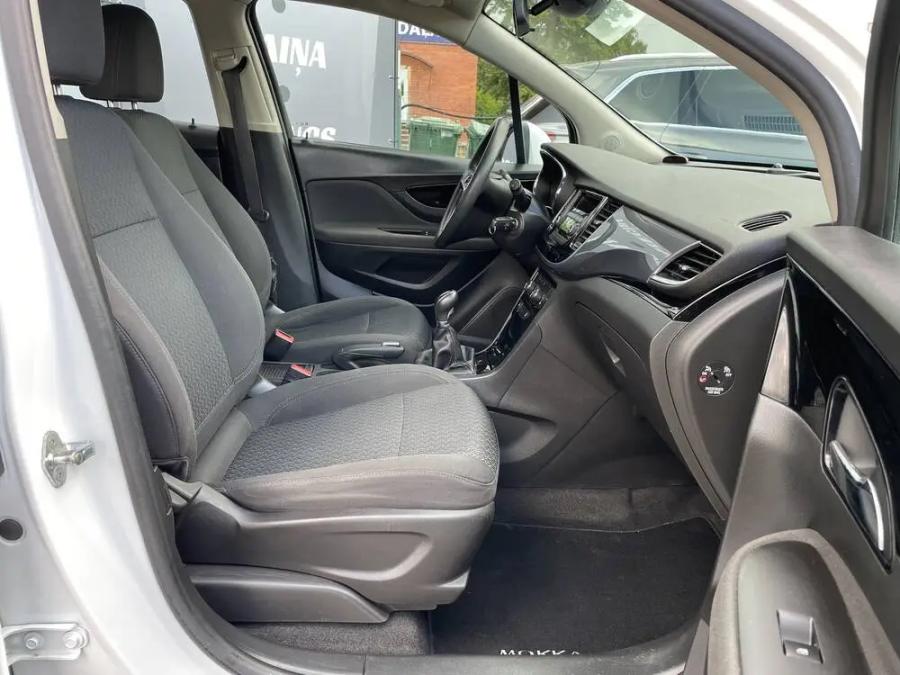 Grey Opel Mokka 2017 in Talsi, with an engine capacity of 1.60 L and mileage of 192 thousand km for 7600 €, photo 10 on AUTOMOTO.COM.LV