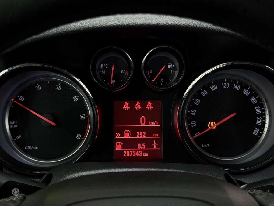 Серый Опель Mokka 2017 в Вильнюс, объемом двигателя 1.60 л и пробегом 207 тыс. км за 7200 €, фото 27 на AUTOMOTO.COM.LV